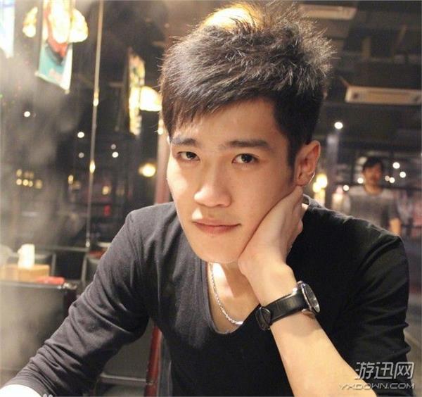 王思聪再喷电竞选手 称《DOTA2》选手ZSMJ是个傻逼_资讯_360游戏